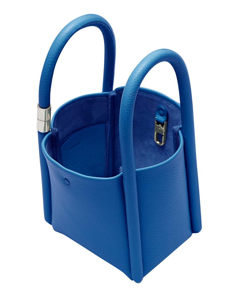 Lotus 14, Pebble – BOYY